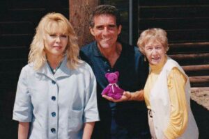 Iris DeMauro - Iris DeMauro: A lifetime of discovery